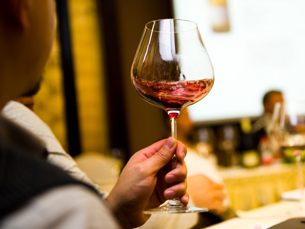 Wine tasting for beginners: The complete guide to wine tasting
